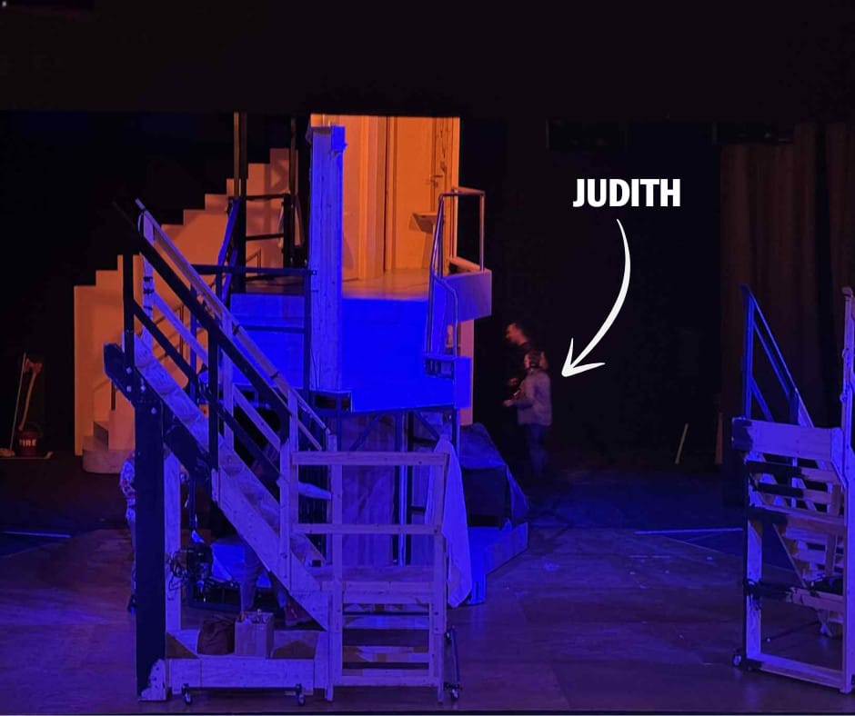 The stage crew fully deserve their bow... - Theatre by the Lake